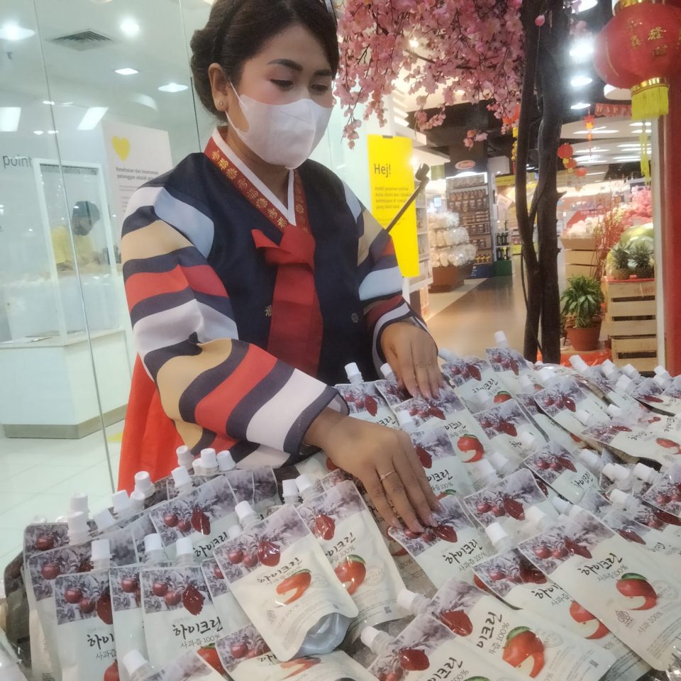 Hero Supermarket Hadirkan Kesegaran Hiclean Apple Juice Cheongsong ...