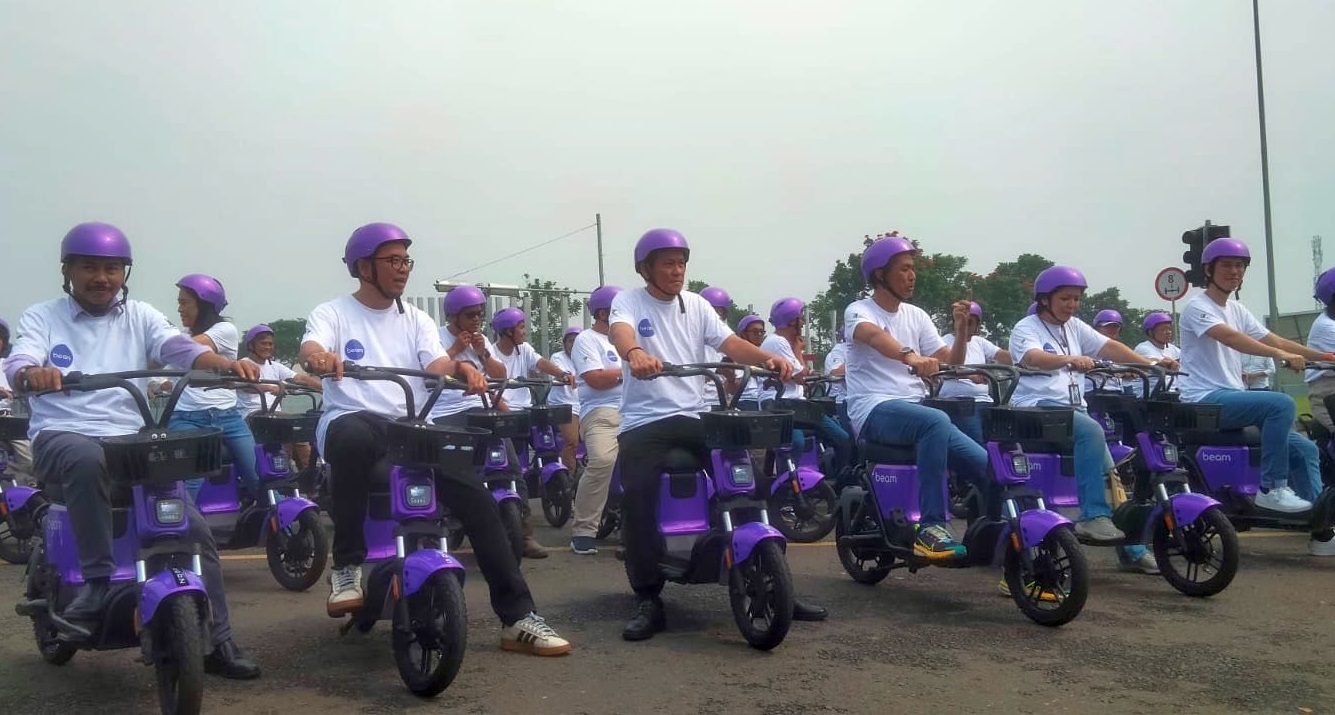 Ratusan Sepeda Listrik Beam Mobility Hadir di Kawasan Paramount Gading ...